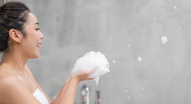 Best Guide On How To Use Shower Gel The Right Way